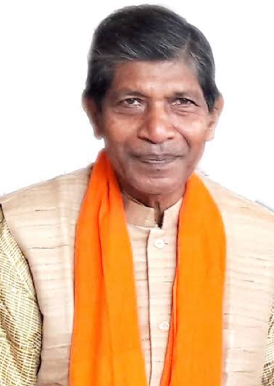 राष्ट्रपति के दत्तक पुत्र के निवाले पर खाद्य निरीक्षक के प्रश्रय से ...